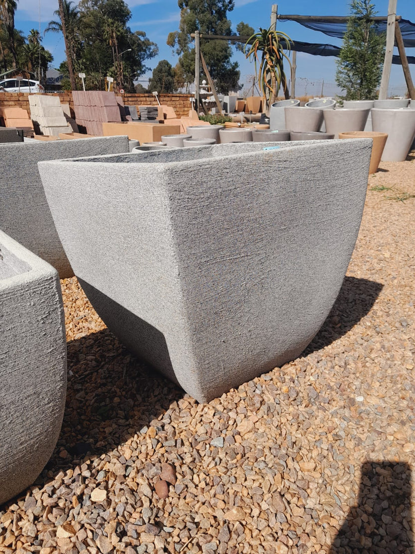 Concrete Garden Pots – Schubert Landscapes
